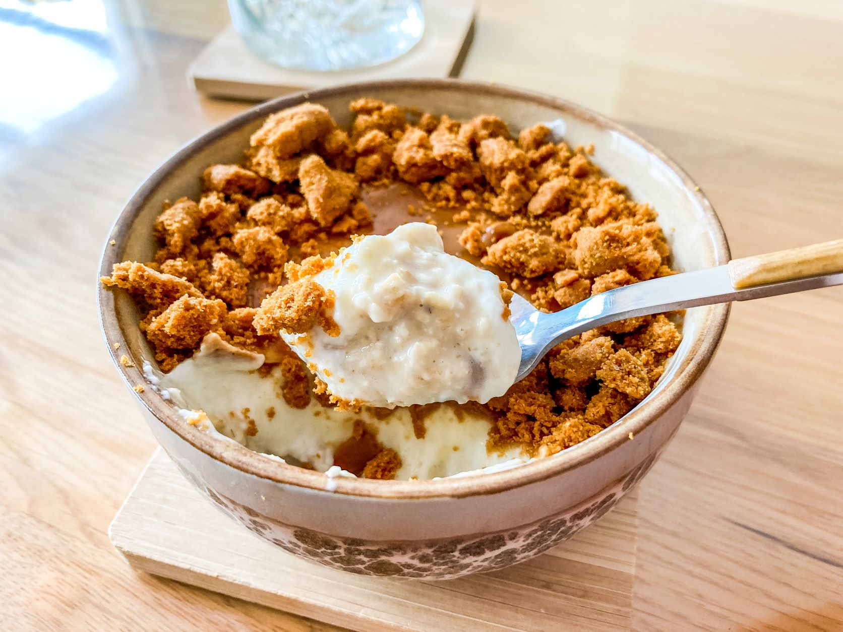 High Protein Lotus Speculoos Overnight Oats | Mamazetkoers